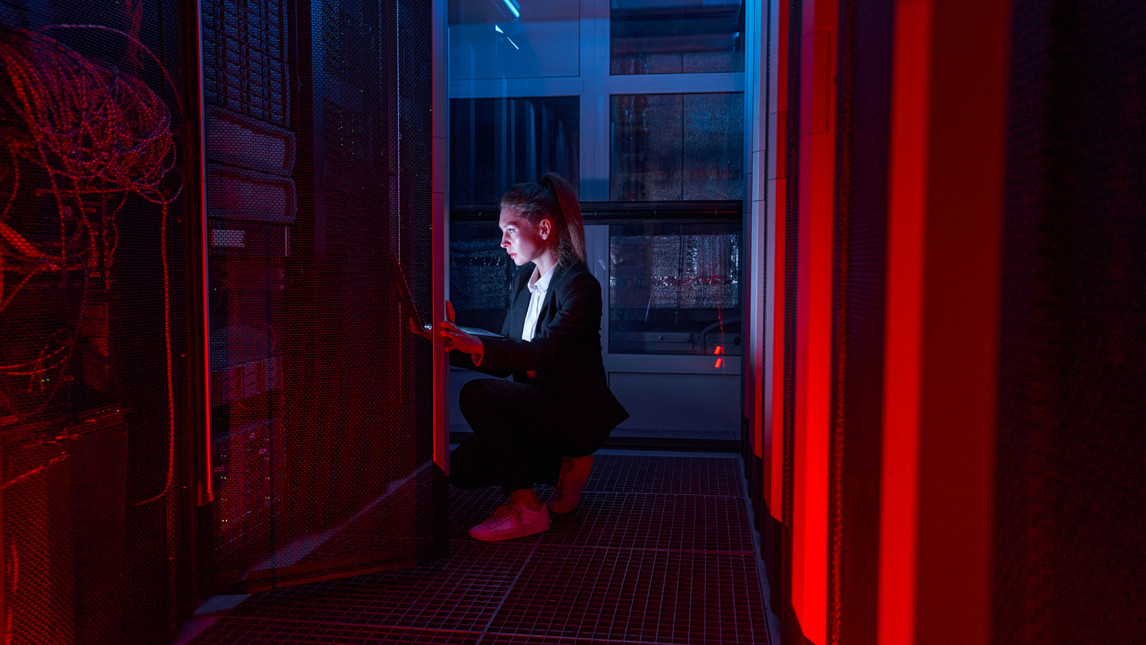 Maximize Efficiency with SQL Server Management Studio's Dark Theme: A Complete Guide